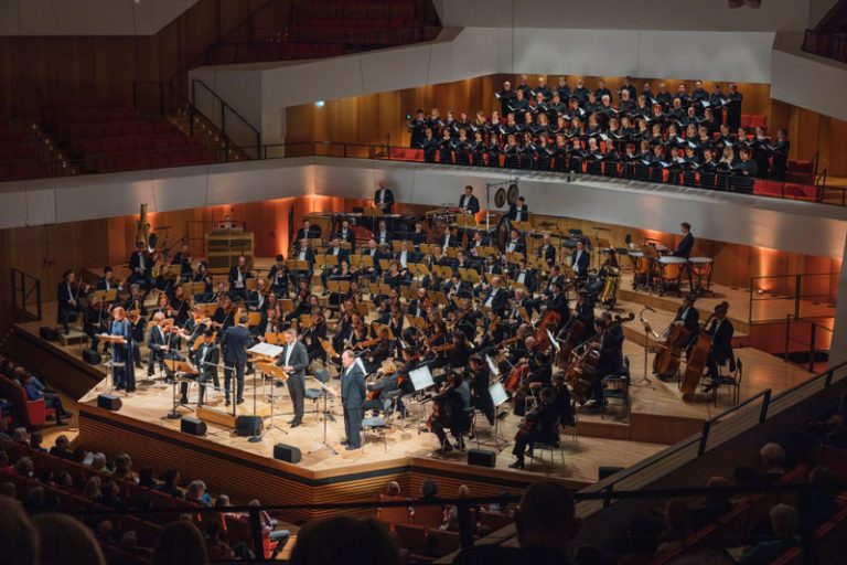 Dunera – The history of the Dunera Boys